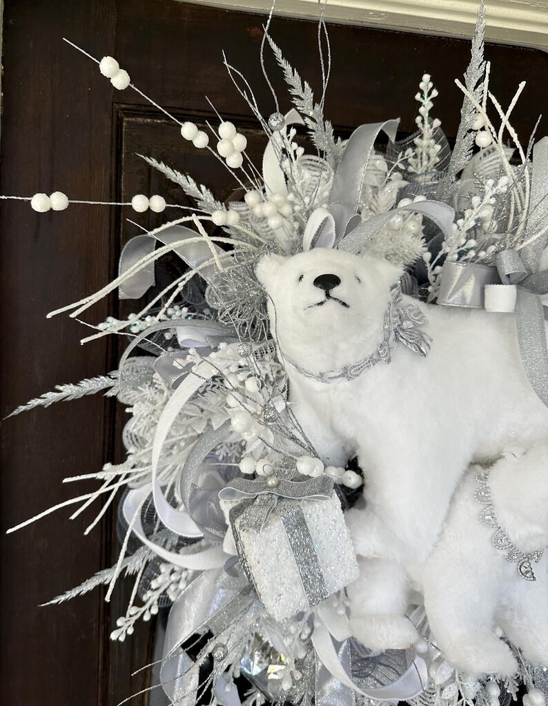 Winter Polar Bear Wreath - Etsy