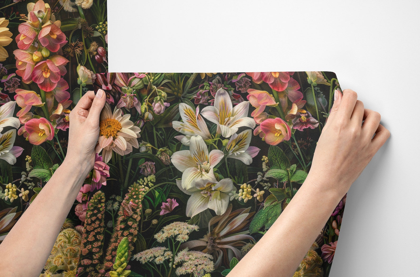 English Garden Flower Wallpaper, Unique Greenery Leaf & Floral ...
