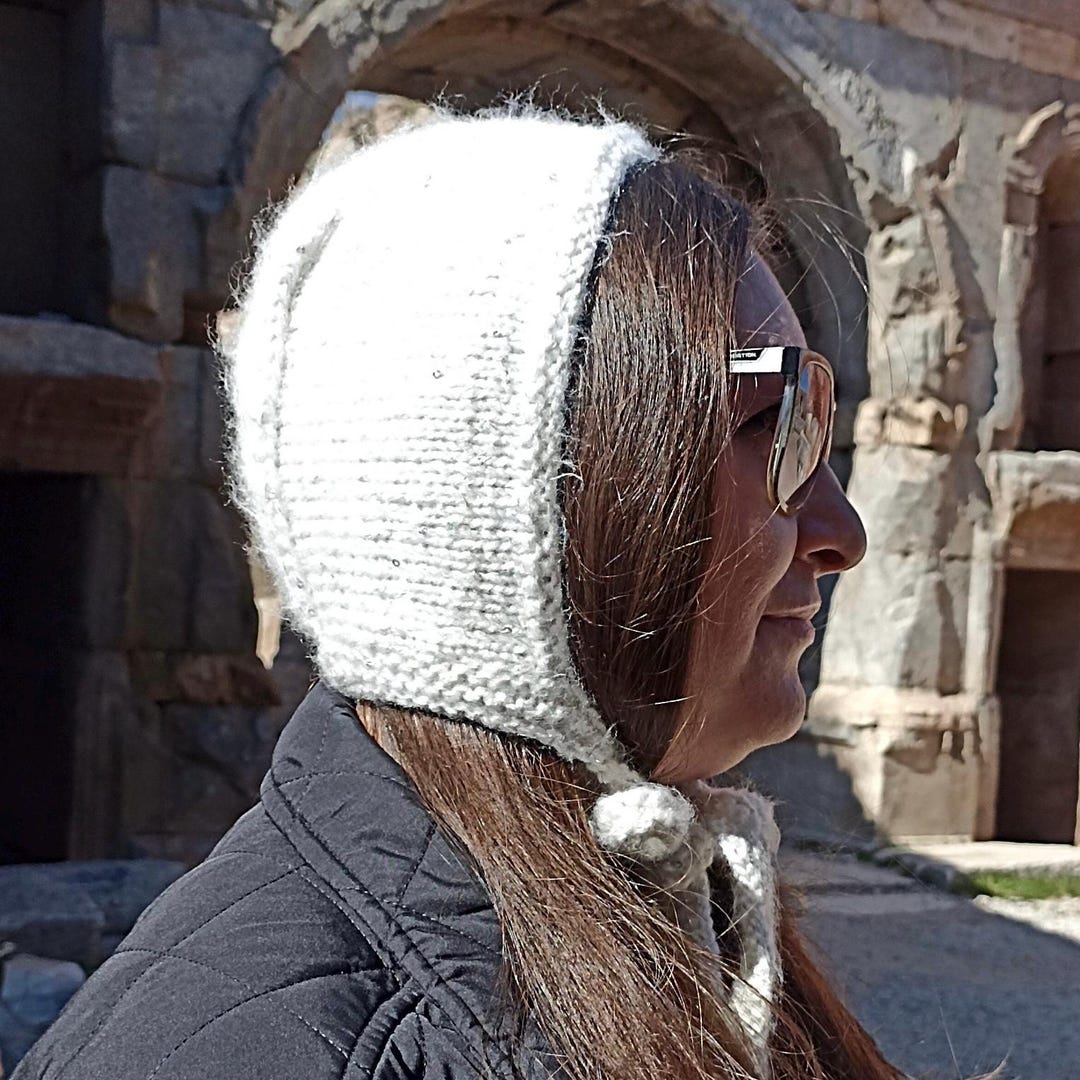 Woman White Knit Bow Tie Bonnet With Sequins Woll Knited Tie Bonnet ...