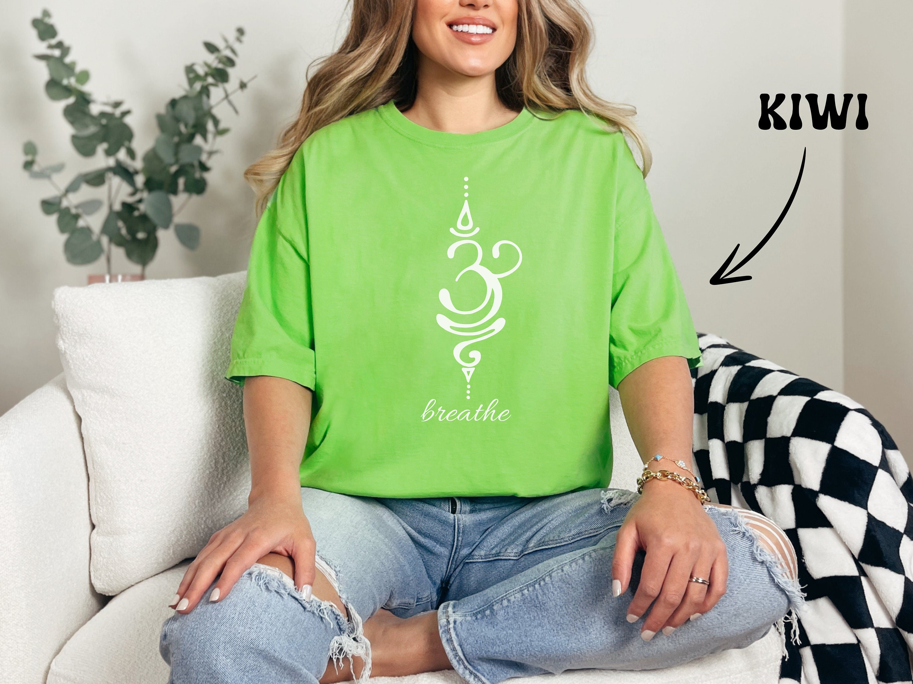 Breathe Sanskrit, Yoga Shirt, Yoga T-shirt, Sport Shirt, Yoga, Gift for ...