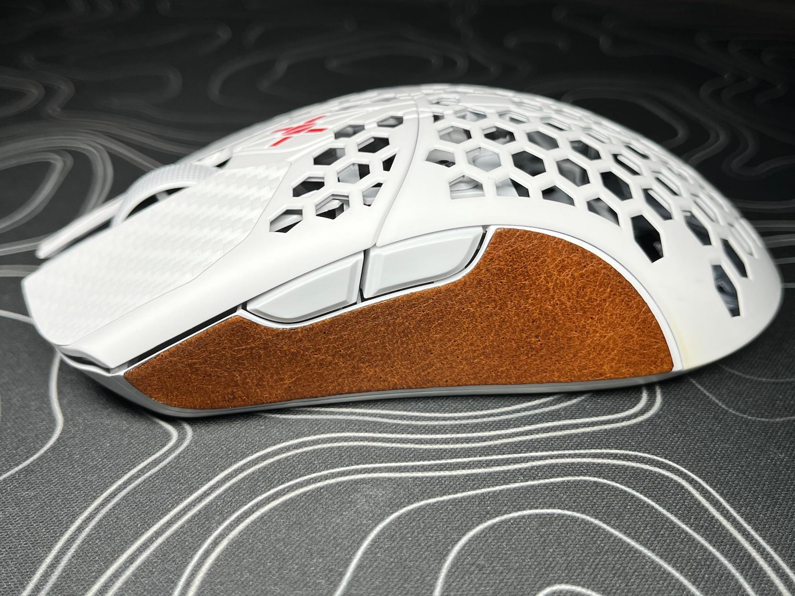 Finalmouse ULX Side Grips Luxury Series - Genuine Italian Leather (red ...