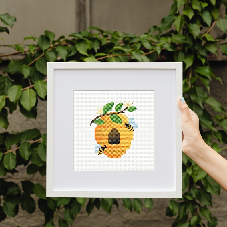 Bee Cross Stitch Pattern, Easy Small Bumblebee Embroidery, PDF Instant ...