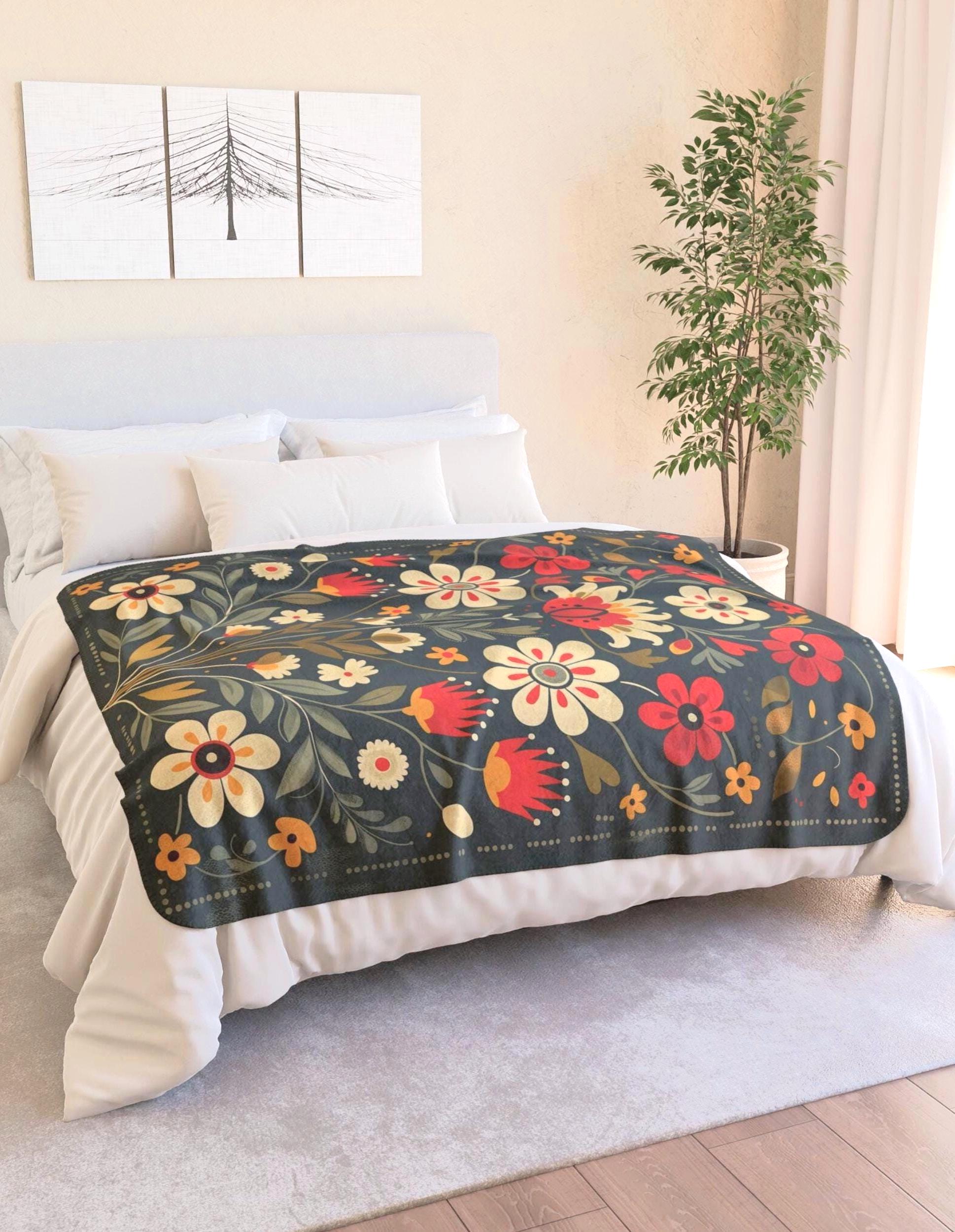 Scandinavian Dark Floral Sherpa Blanket Cozy Floral Dark Tone Blanket ...