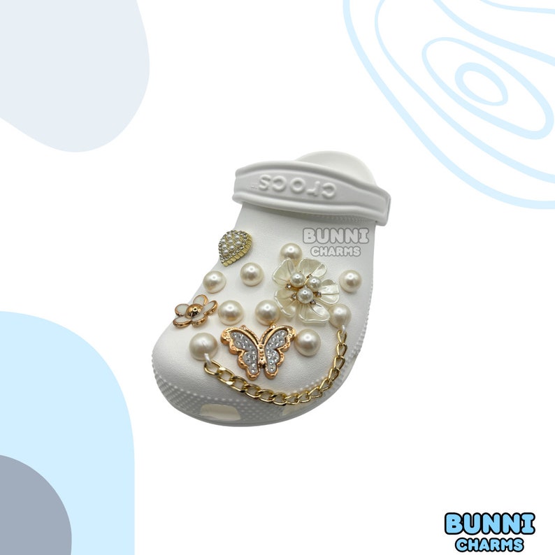 Luxury Crocs Charms Set of 24 Pieces Bundle Beautiful Pearls Shoe ...