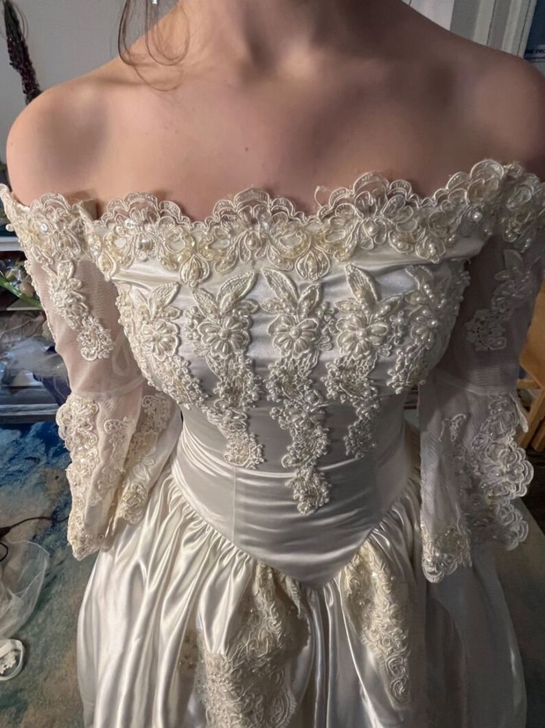 Off the Shoulder Vintage Wedding Dress Size 12 dress 81 - Etsy