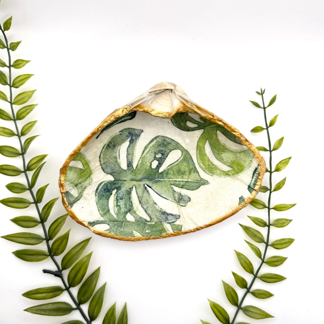 Decoupage Monstera Clam Shell Jewelry Tray, Decorative Trinket Dish ...