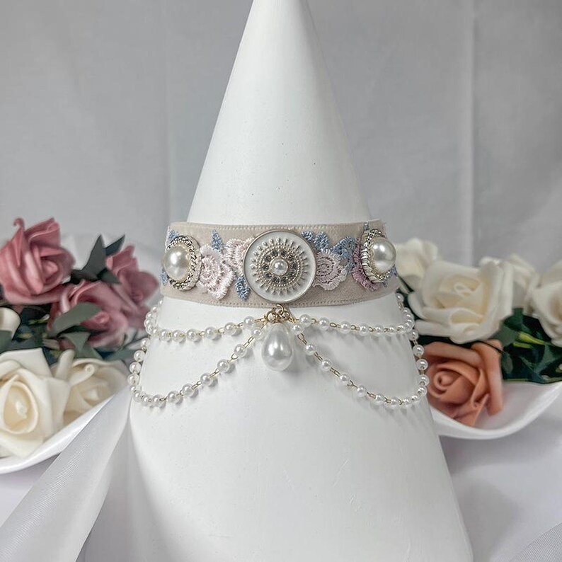 Rococo Pink Velvet Pet Decorative Collar, Embroidery Necklace for Cat ...