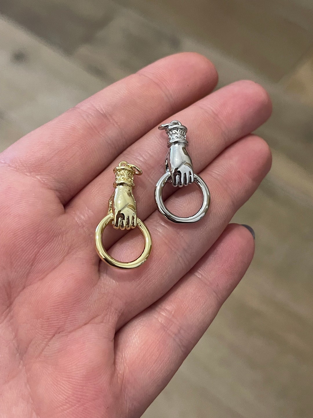 18K Gold Hand Pendant,hand Holding Ring Connector Charm Necklace for ...