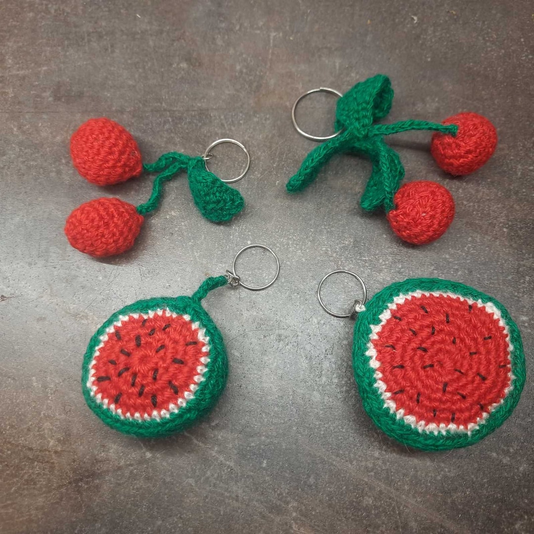 Pendant Made of Yarn Knitted Keychain Mini Keychain Keychain Berries ...