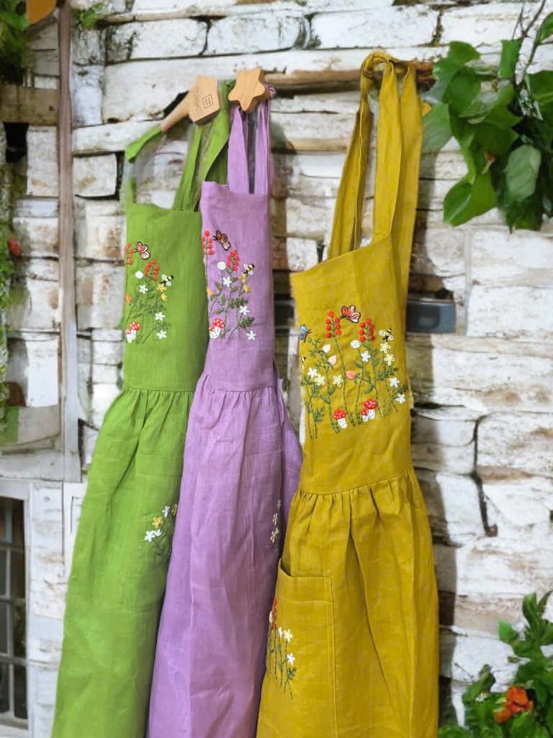 Hand Embroidered Mushroom Apron, Personalized Hand Embroidered ...