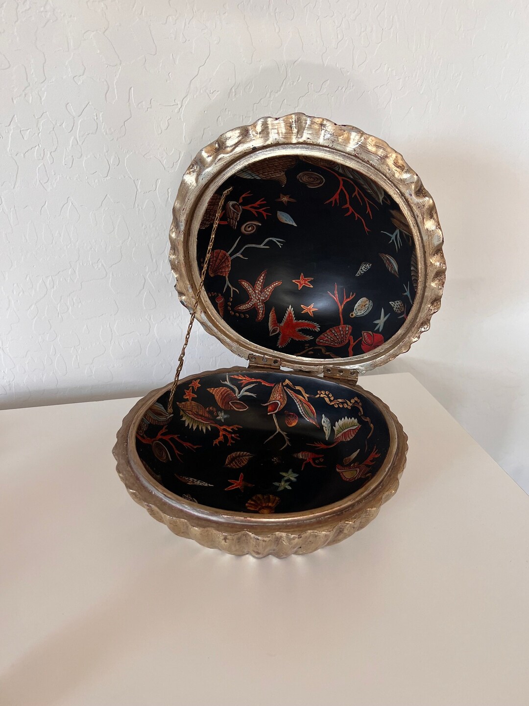 Vintage Italian Castilian Imports Large Hand Carved Clam Shell Box ...