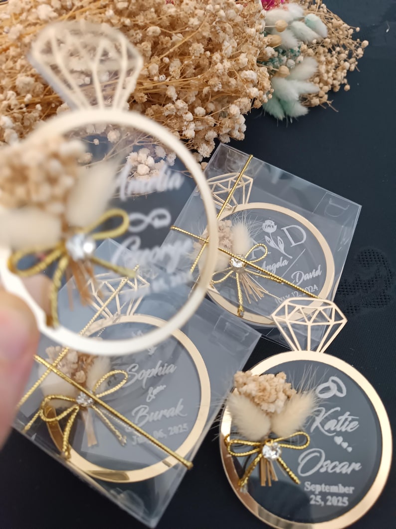 Wedding Magnet Favors: Personalized Magnet, Plexyglass Gifts - Etsy