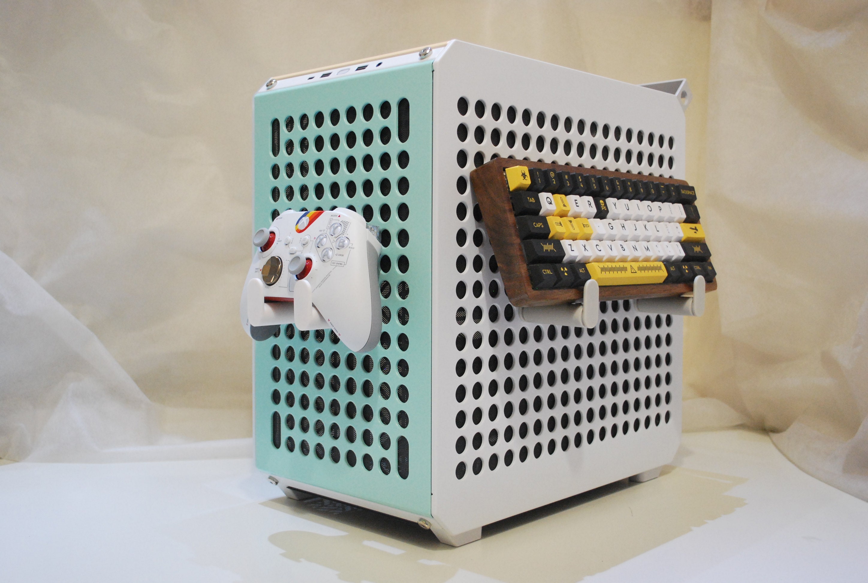 Cooler Master Qube 500 Headset, Controller Multipurpose Mount Pair - Etsy