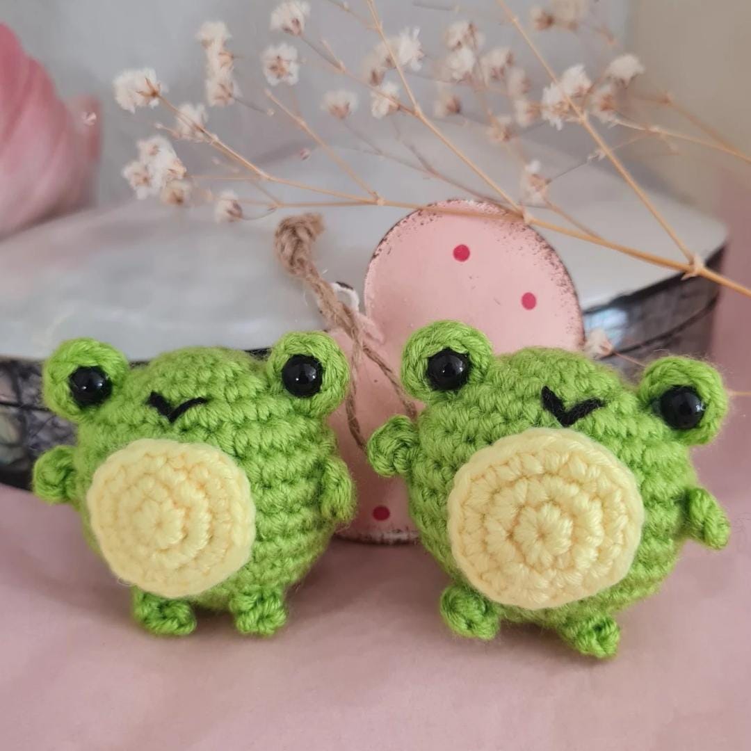Mini Crochet Frog Handmade Amigurumi Frog Cute Tiny Frog Gift Small ...