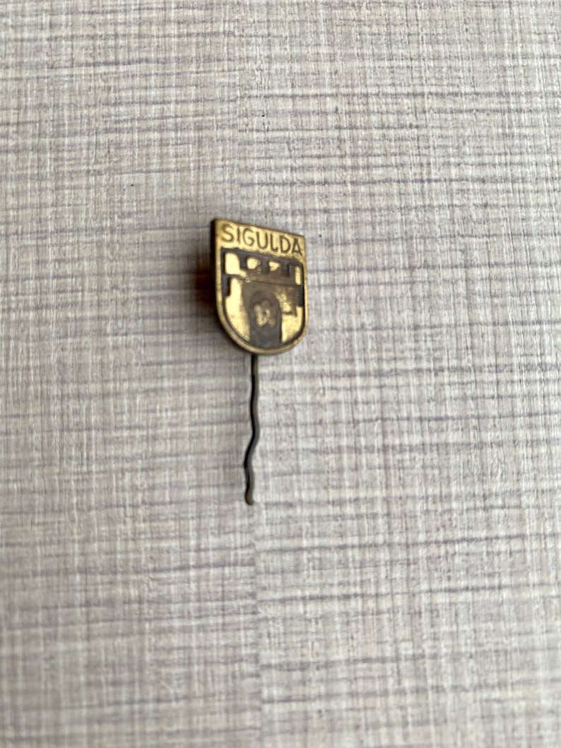 1970s 1980s Badge Vintage Latvian Pins Mental Button USSR Soviet Retro ...