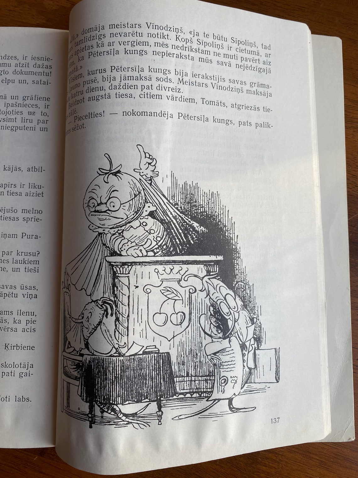 1984 Vintage Latvian Book Sīpoliņa Piedzīvojumi Džanni Rodāri - Etsy