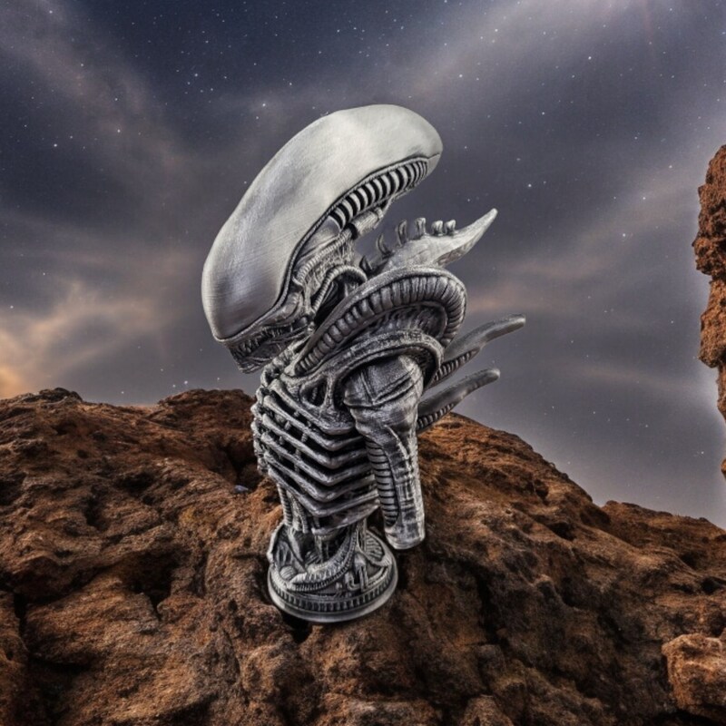 Xenomorph Statue - Etsy