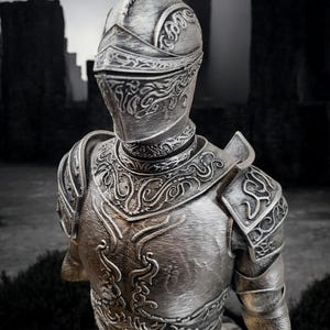 10" Hand Painted Drakeblood 3D Printed Knight Bust Dark Souls 3 - Etsy