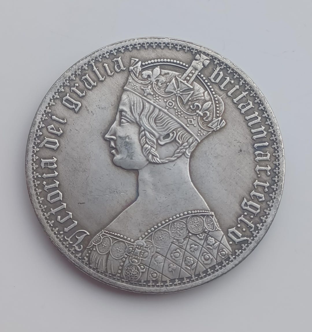 1847 Queen Victoria Gothic Crown Coin Gift Item for Collector Restrike ...