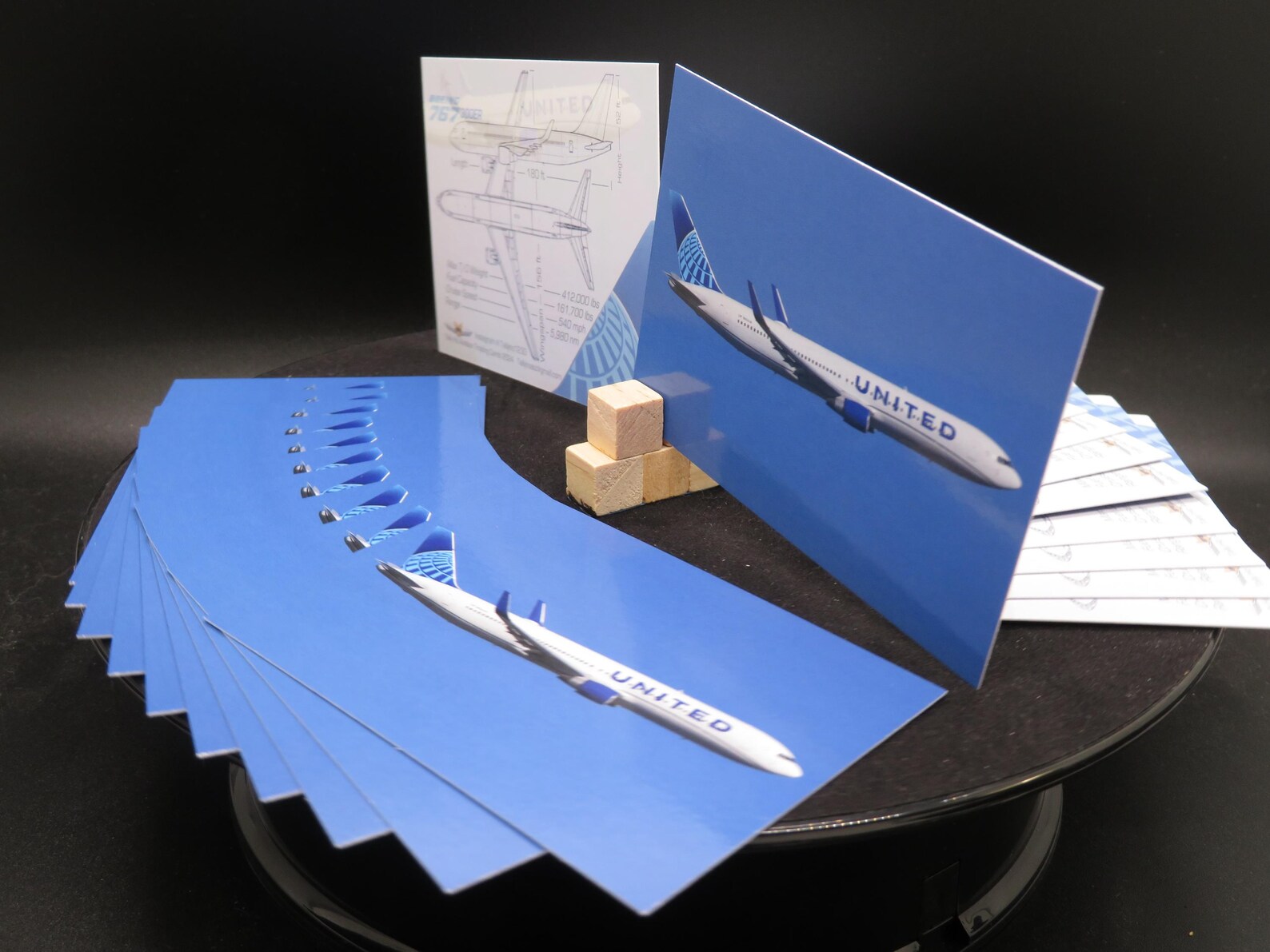 United Airlines Boeing 767-300 Airplane Trading Cards - Set of 25 - 2.5 ...