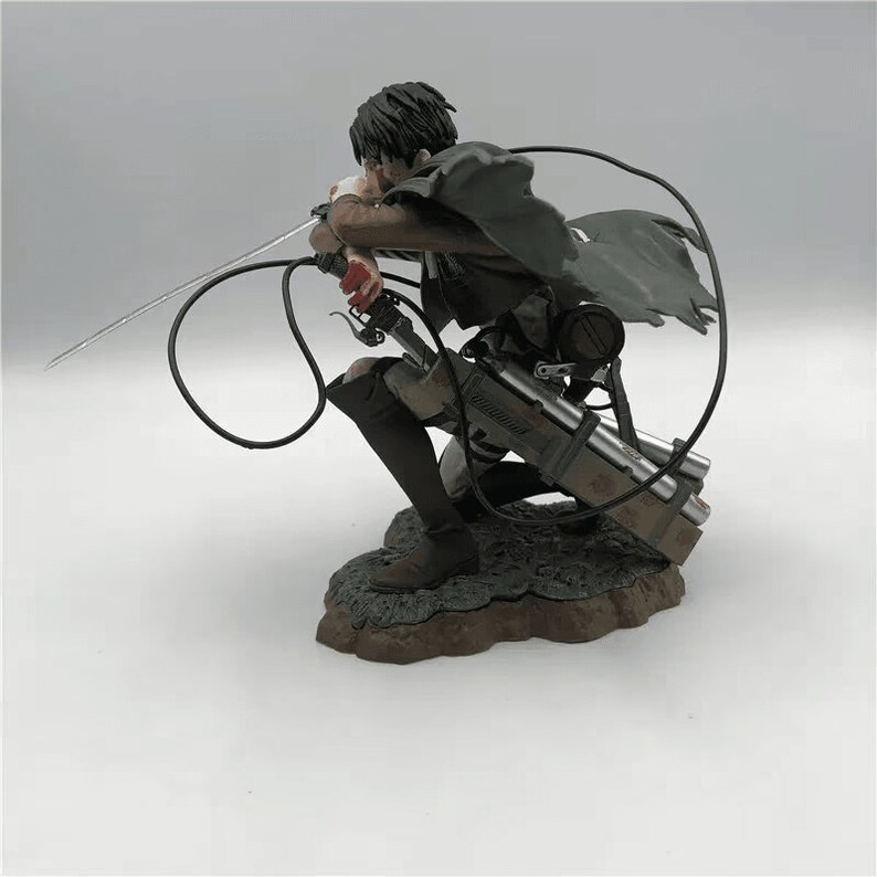 Levi Ackerman Statue, Attack on Titan Shingeki No Kyojin Figurine ...