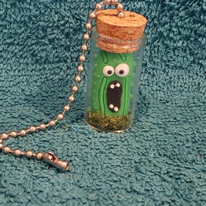 Screaming Pickle in Glass Bottle Light Pull or Fan Pull - Sreaming ...