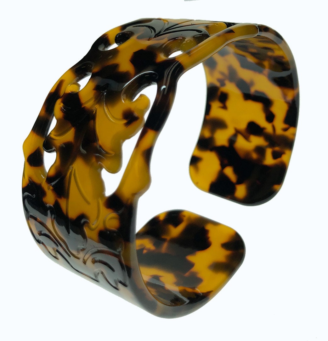 Samoan/hawaiian Style Faux Turtle Shell Carved Bracelet - 3.5 Cm Wide ...