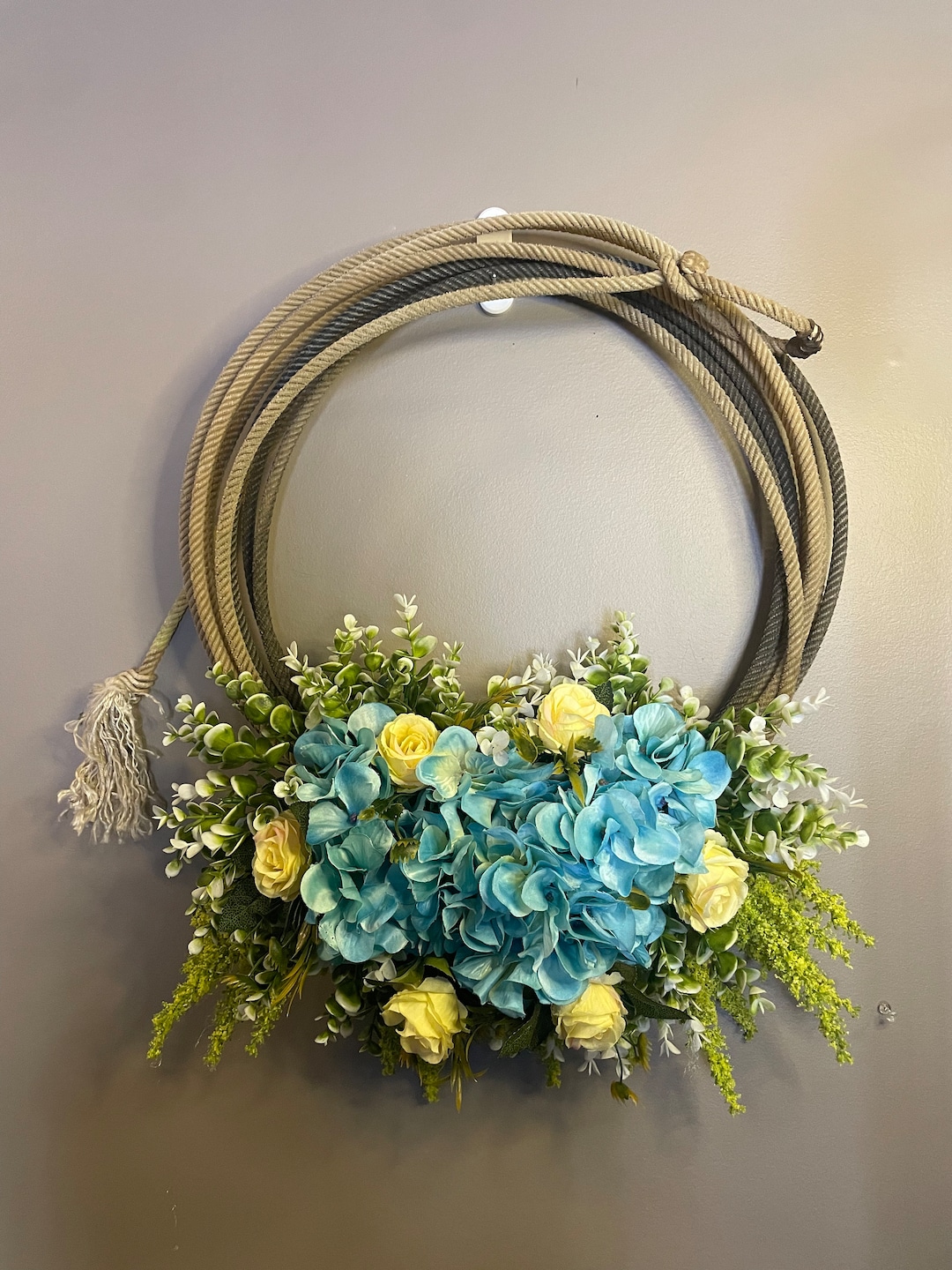 Spring Lasso Wreath, Spring Front Door Wreath, Spring Wreath, Floral ...