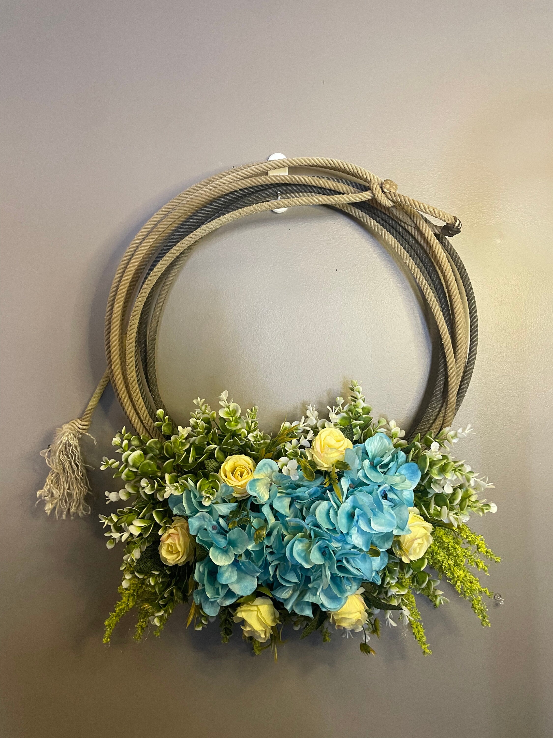 Spring Lasso Wreath, Spring Front Door Wreath, Spring Wreath, Floral ...