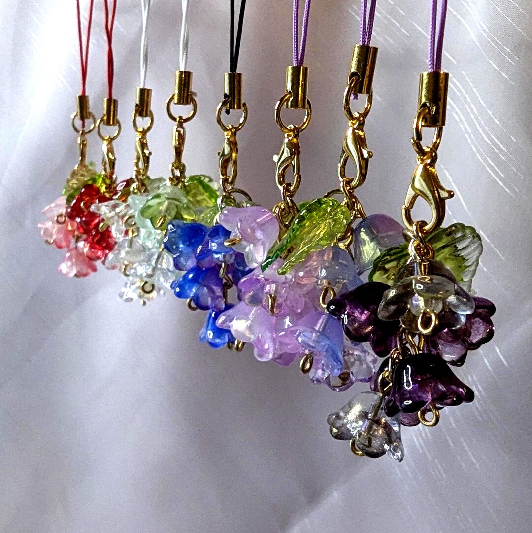 Flower Phone Charm Keychain / Beaded Jewelry / Cute Jewelry Charm Bead ...