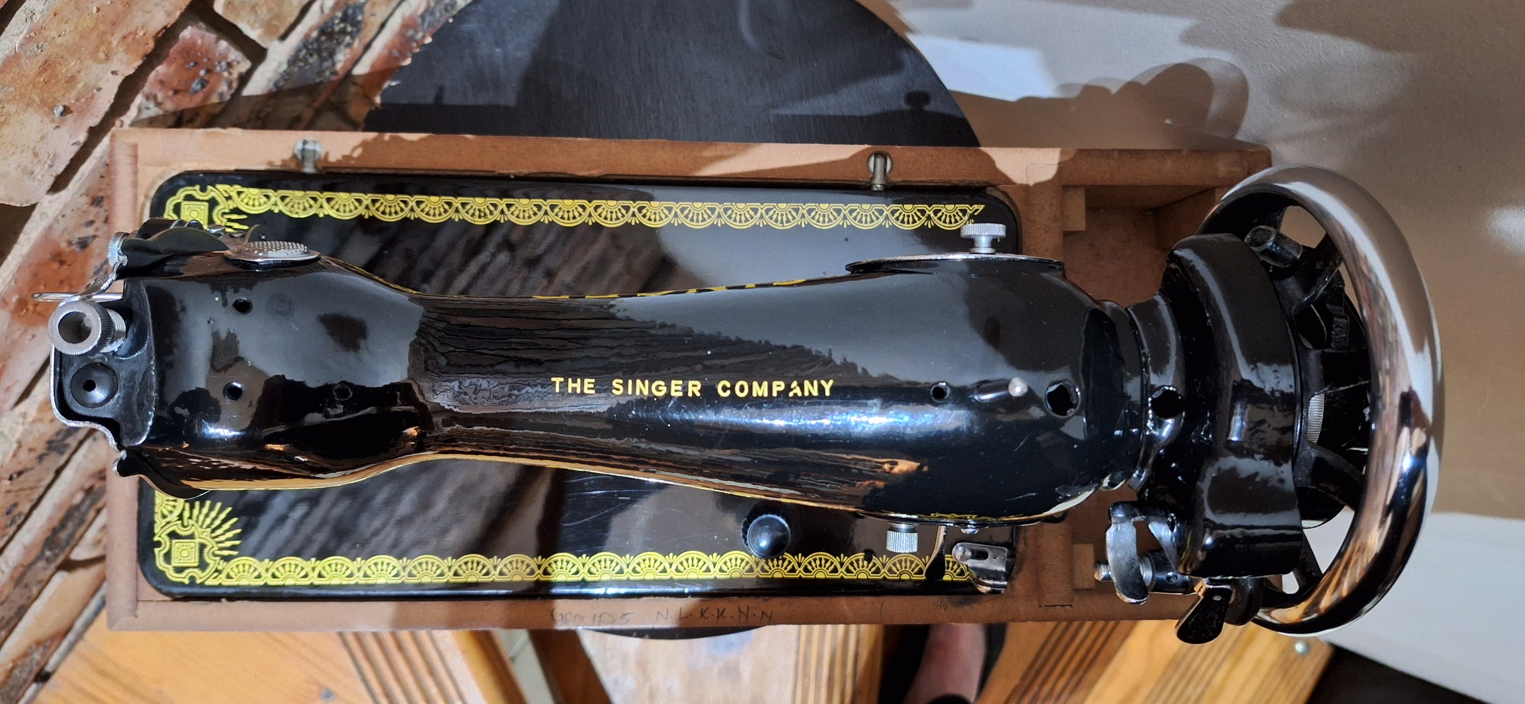 Vintage Singer Hand Crank 15K Sewing Machine Circa. 1950's With RAF ...