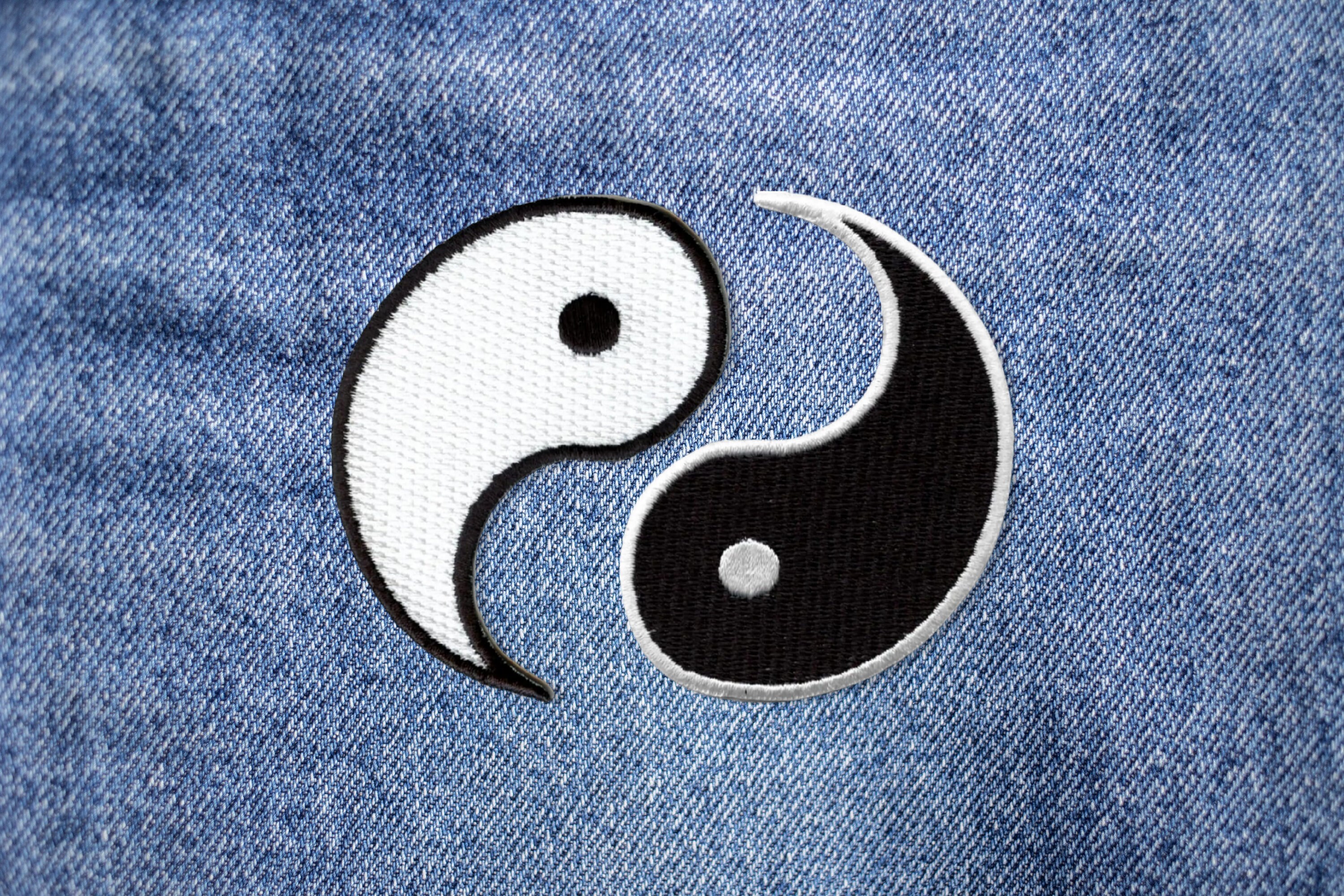 Yin Yang Symbol Set Iron-on Patches Embroidered Emblems Harmony Symbol ...
