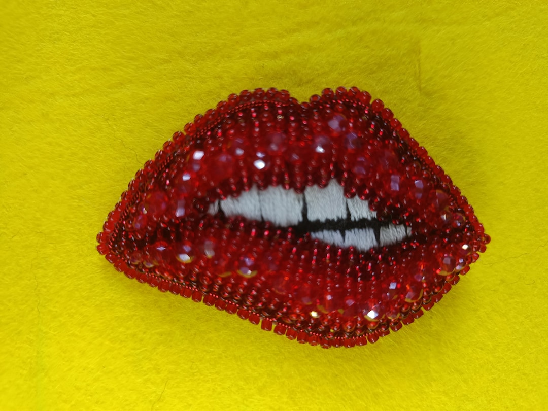 Brooch Lips - Etsy