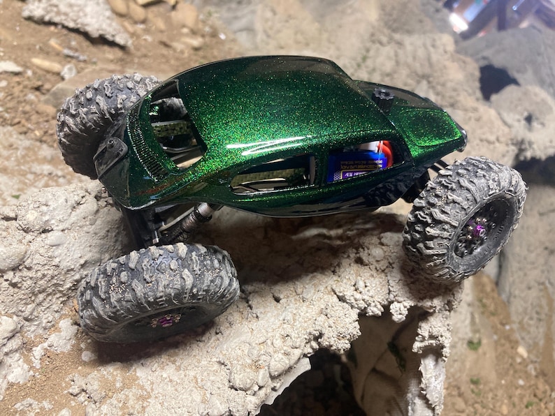 Rockroach SCX24 BUG Crawler Hard-body. Competition Scale 1/24 Rock ...