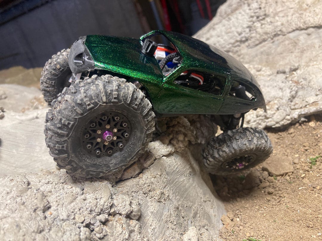 Rockroach SCX24 BUG Crawler Hard-body. Competition Scale 1/24 Rock ...