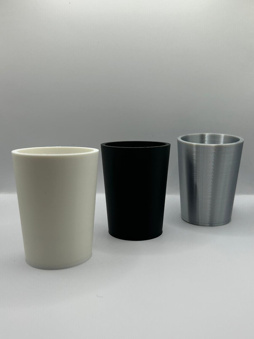 Modern Slim Round Plastic Planter - Minimalist Flower Pot, Simple ...