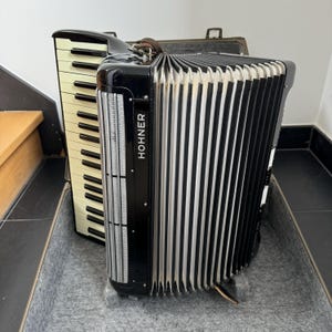 Vintage Hohner Tango II M Button Accordion: 96 Bass, Made in Germany ...