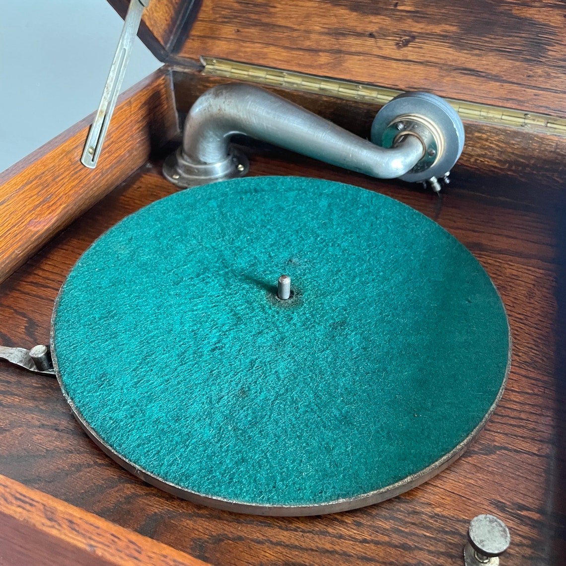 Antique Wind-up Gramophone by La Voix De Son Maître his Master's Voice ...