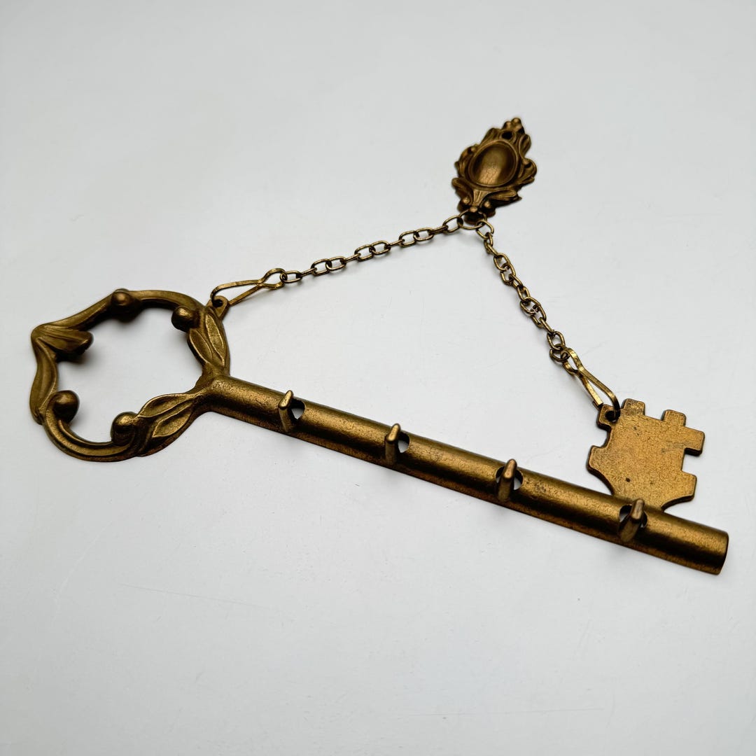 Vintage Brass Key Holder – Key-shaped Wall Hanger - Etsy