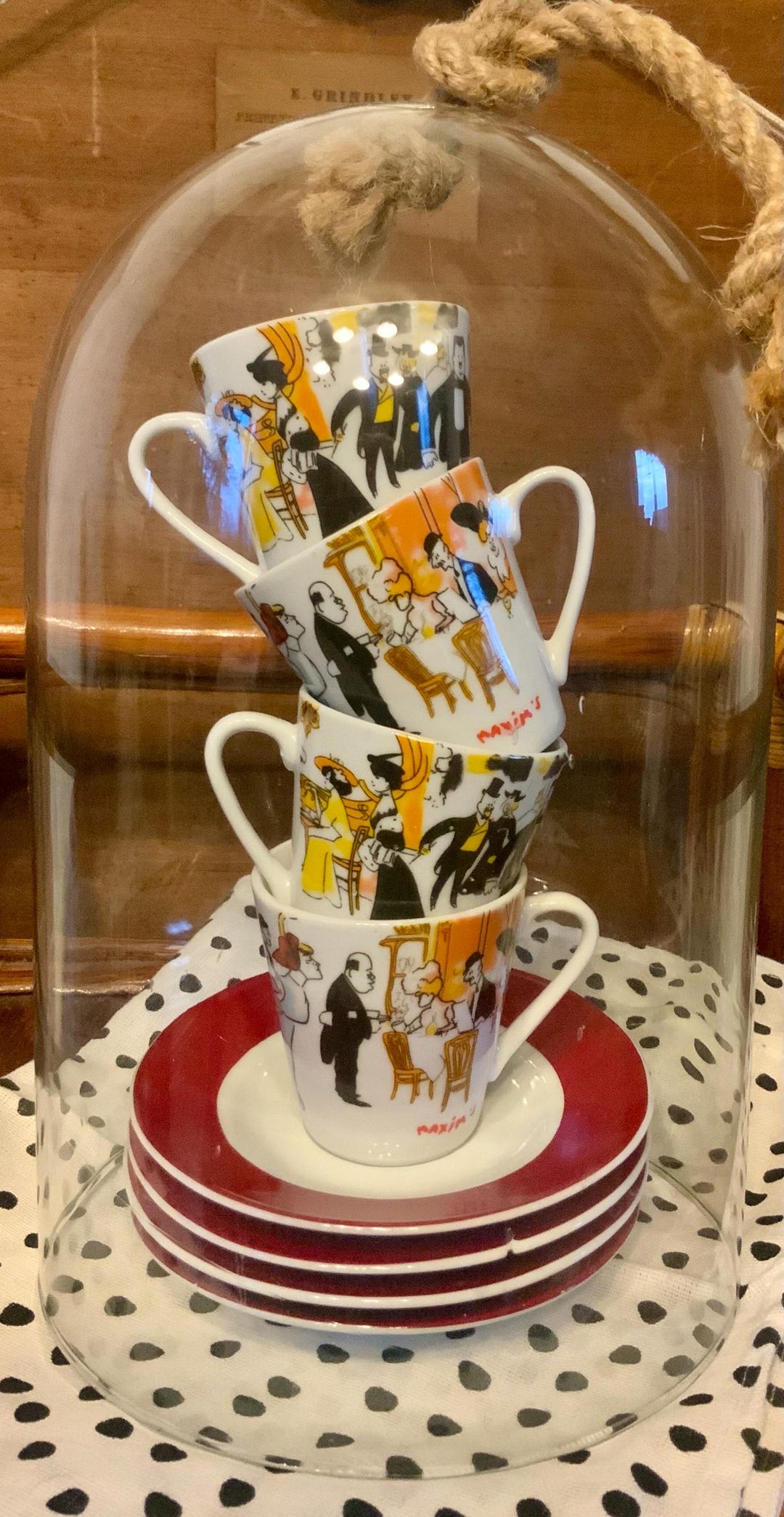 A Matching Set of Four Maxim’s of Paris Cups and Saucers - Etsy