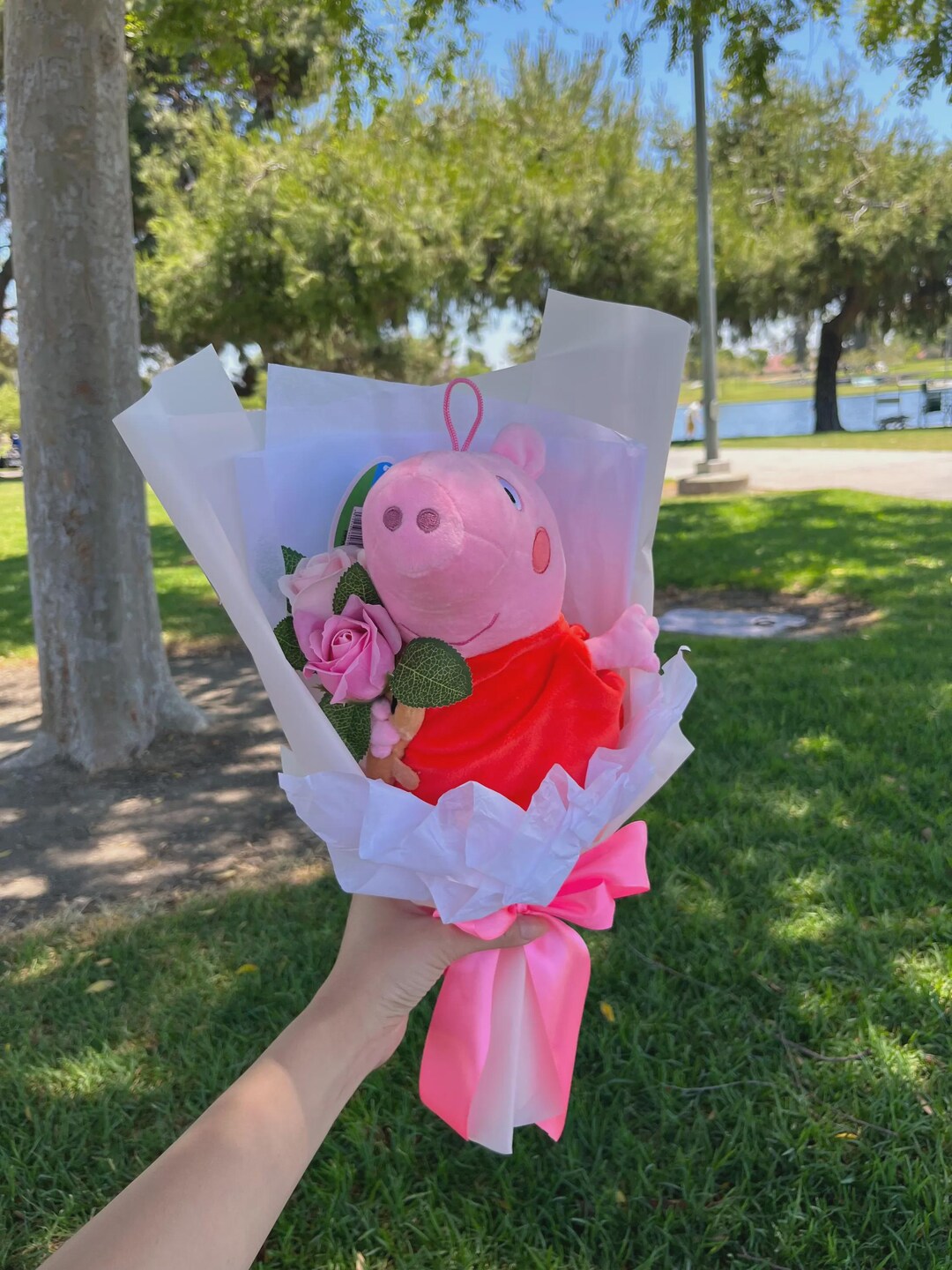 Peppa Pig Plush Toy Flower Bouquet – Perfect Gift for All Ages! - Etsy