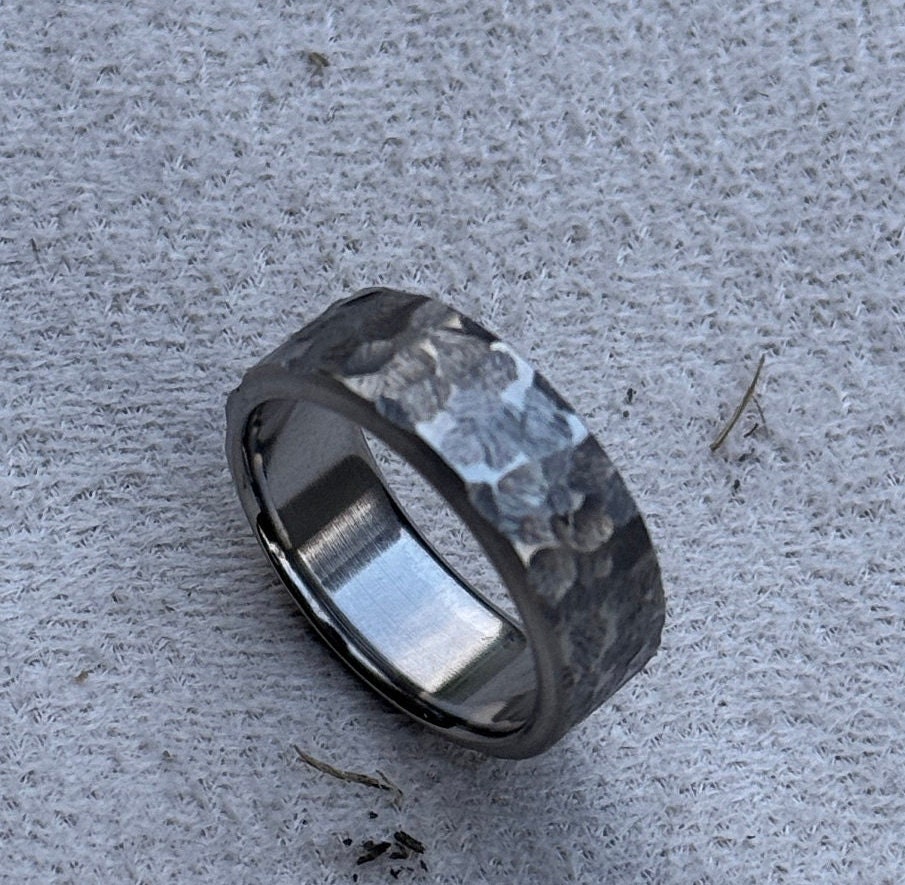 Titanium Hammered Handmade Ring Customized Hammered Handmade Jewelry ...