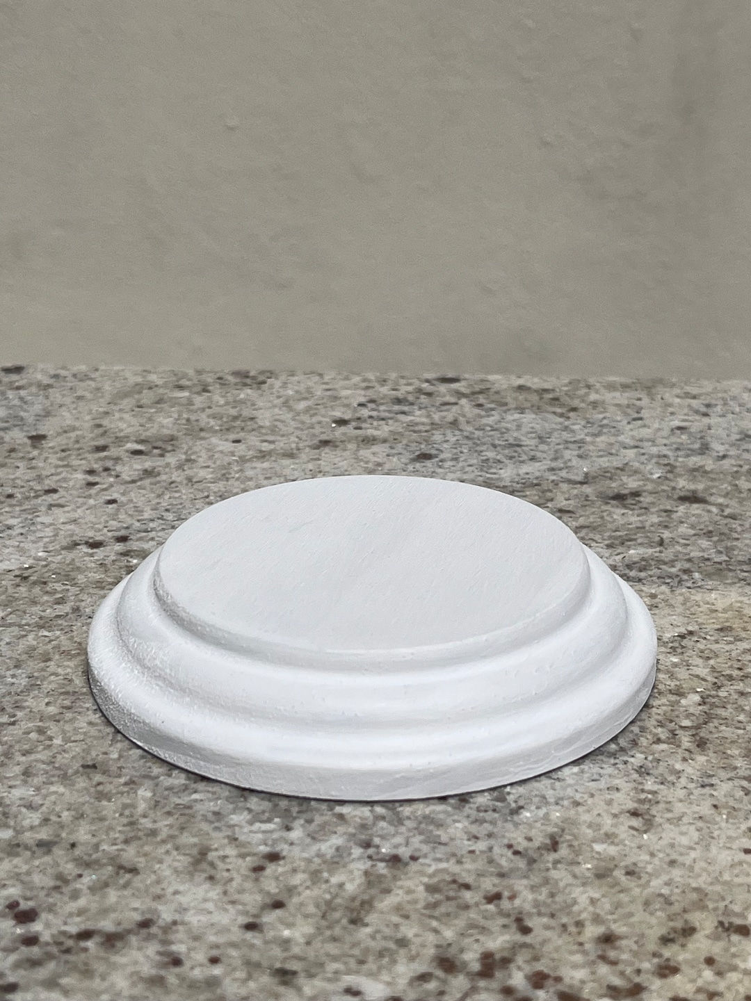 White Round Pine Wood Display Base With Felt Bottom | 9.5cm Diameter ...