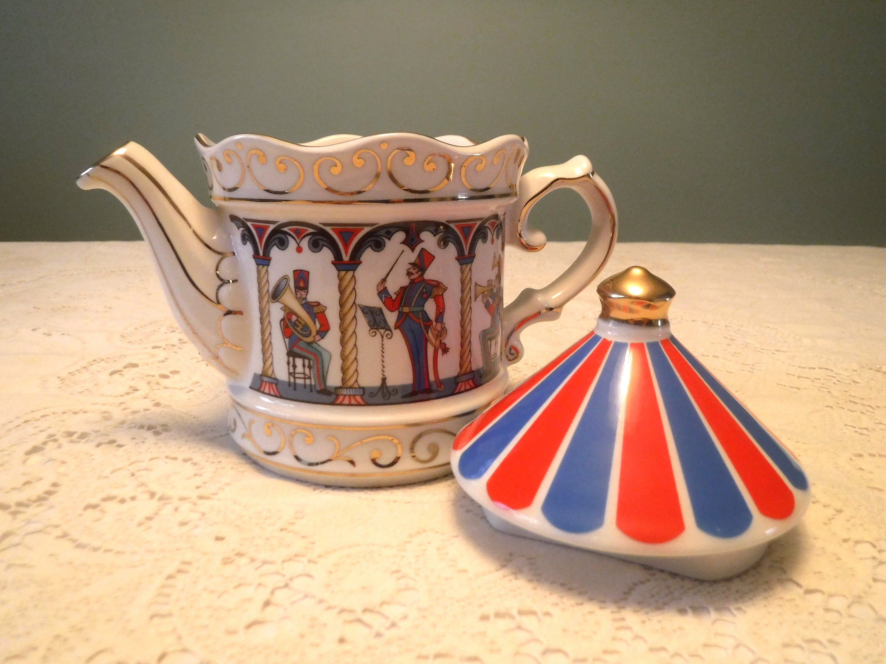 Sadler Teapot Band Stand Edwardian Entertainments Staffordshire England ...