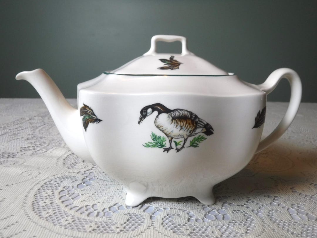 Brookshire Ducks Teapot | Johnson Brothers | Made in England | Bird ...