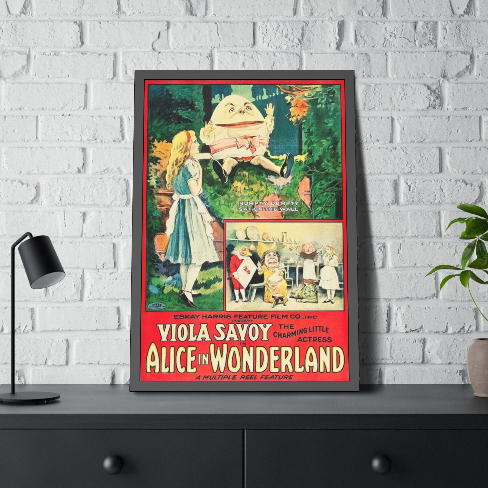 Alice in Wonderland Premium Vintage Movie Poster: Retro Framed Home ...