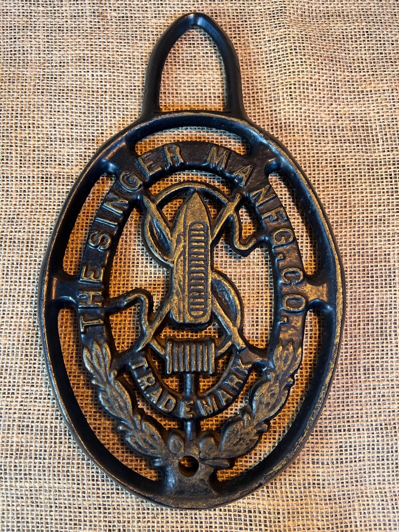 Singer Sewing Machine Emblem Wall Hanging - Etsy