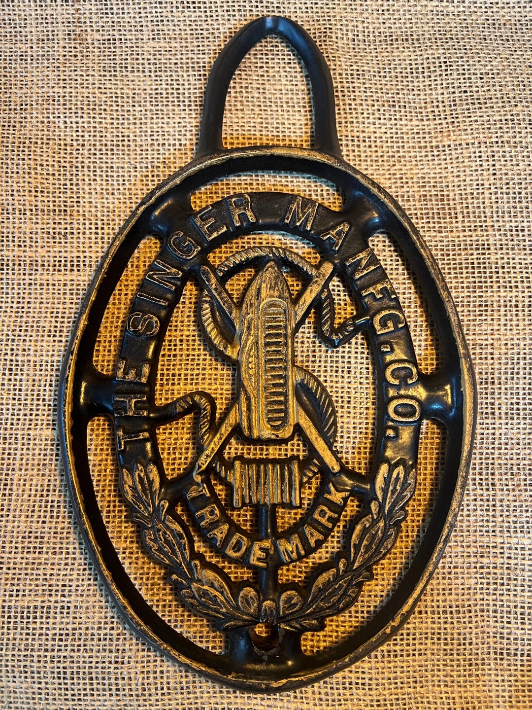 Singer Sewing Machine Emblem Wall Hanging - Etsy