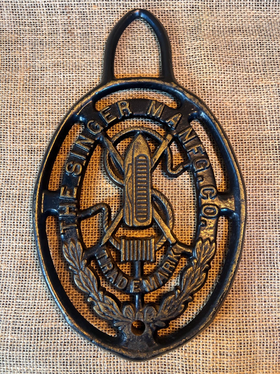 Singer Sewing Machine Emblem Wall Hanging - Etsy