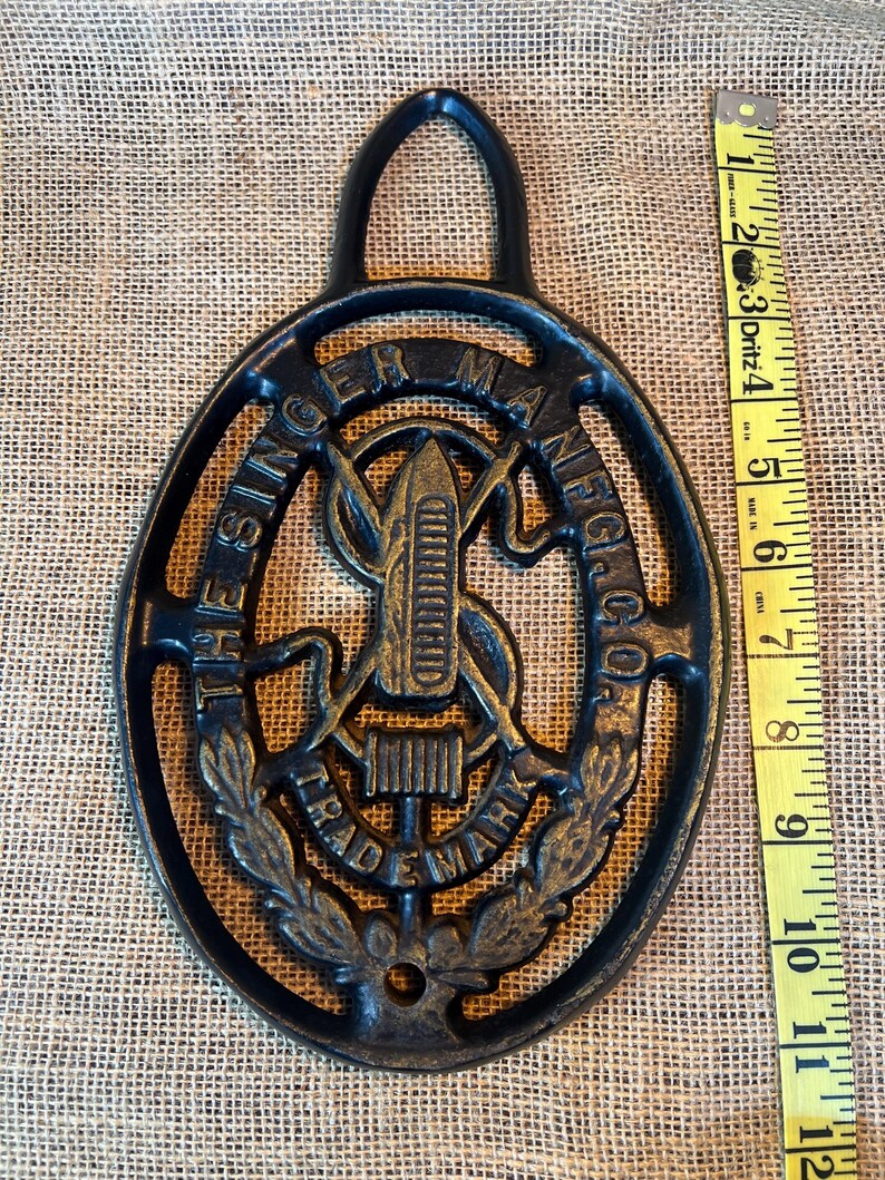 Singer Sewing Machine Emblem Wall Hanging - Etsy